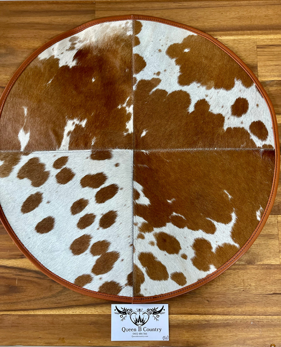 Table Centrepiece - 040 – Queen B Country