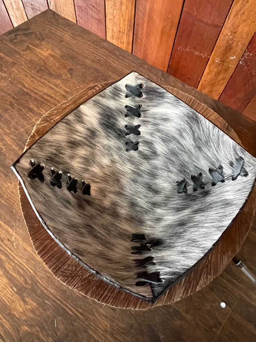 Decor Dish 02 – Queen B Country